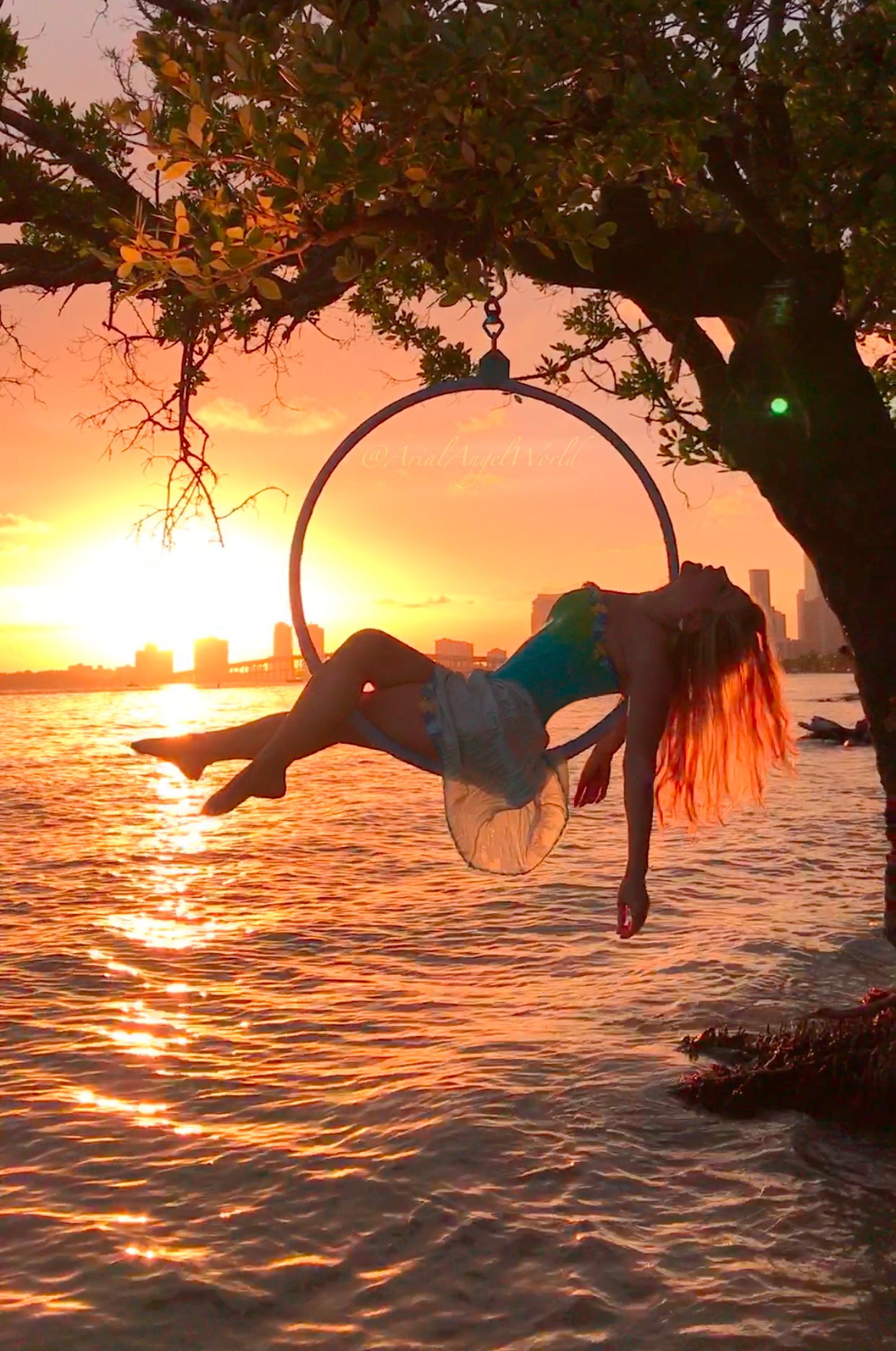 Aerial Sports: Flying Silicone Poles, Silks & Lyras for Dance & Yoga ...